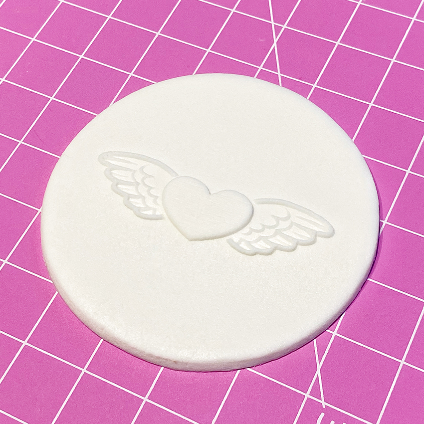 Stamp Relieve Corazón con alas – PauCakes Argentina