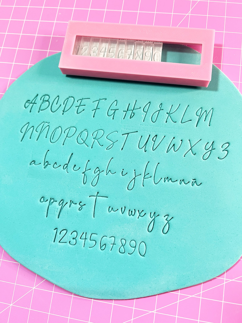 Mini Lettering cursiva y números con Aplicador y Caja Organizadora ...