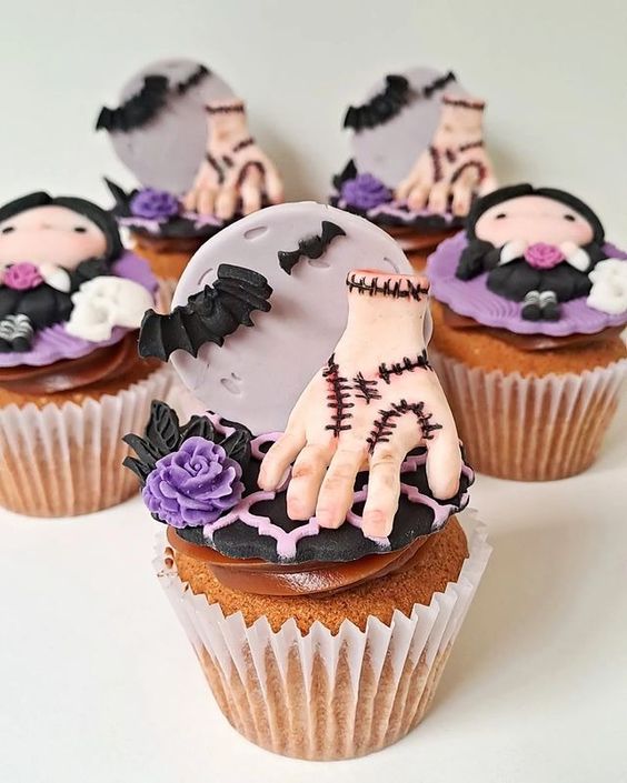 Molde de Silicona Mano Merlina "Dedos" - PauCakes Argentina