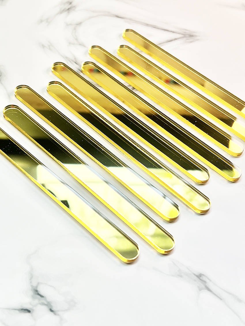 Palitos Sticks Espejo Oro x 25 unidades 10,4cm - PauCakes Argentina